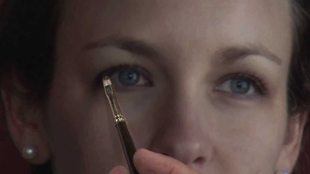 How to create backgrounds in portrait painting - Alain Picard ...